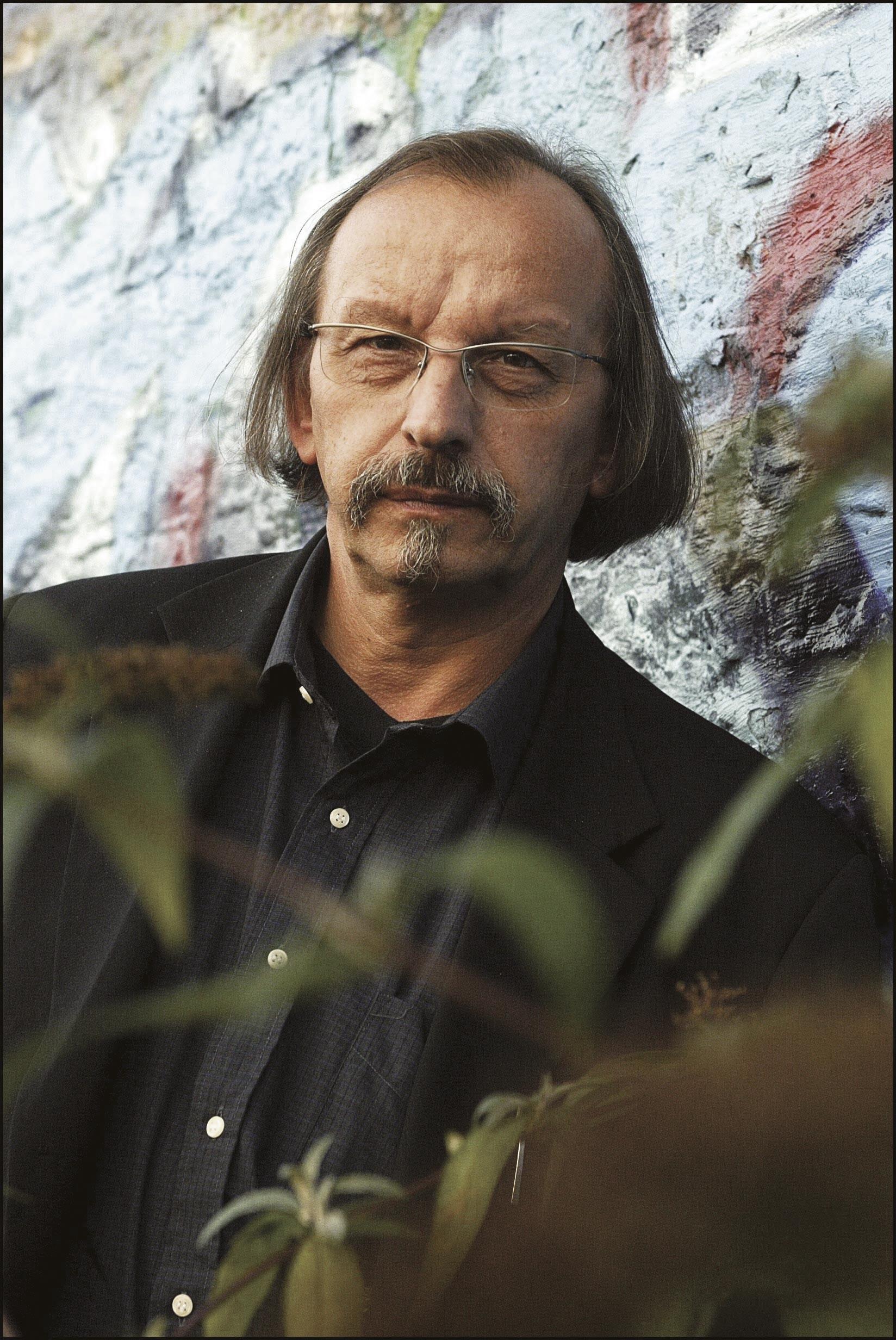 le reflet didier daeninckx question reponse