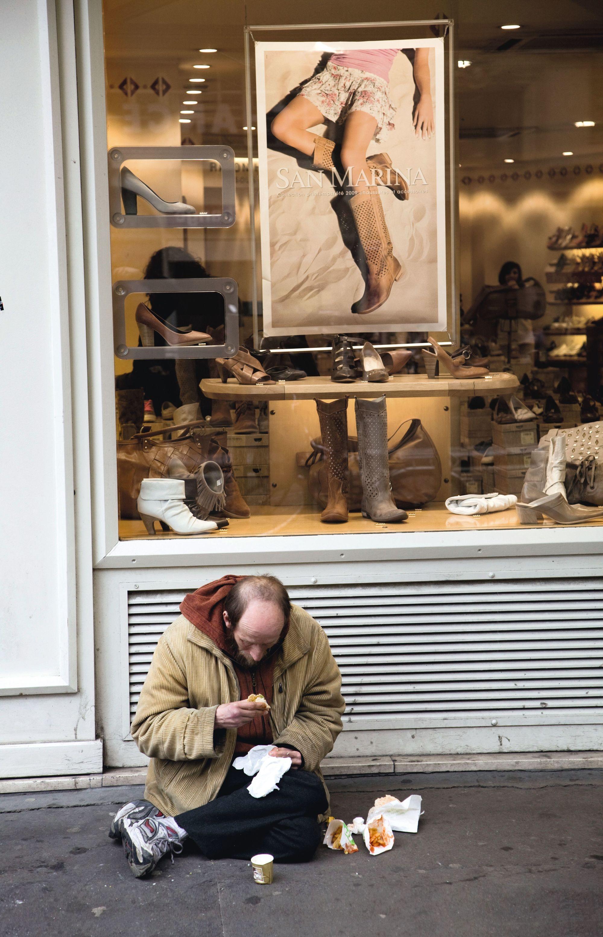 La photographie pour rendre compte et dénoncer : Bruno Barbey ...